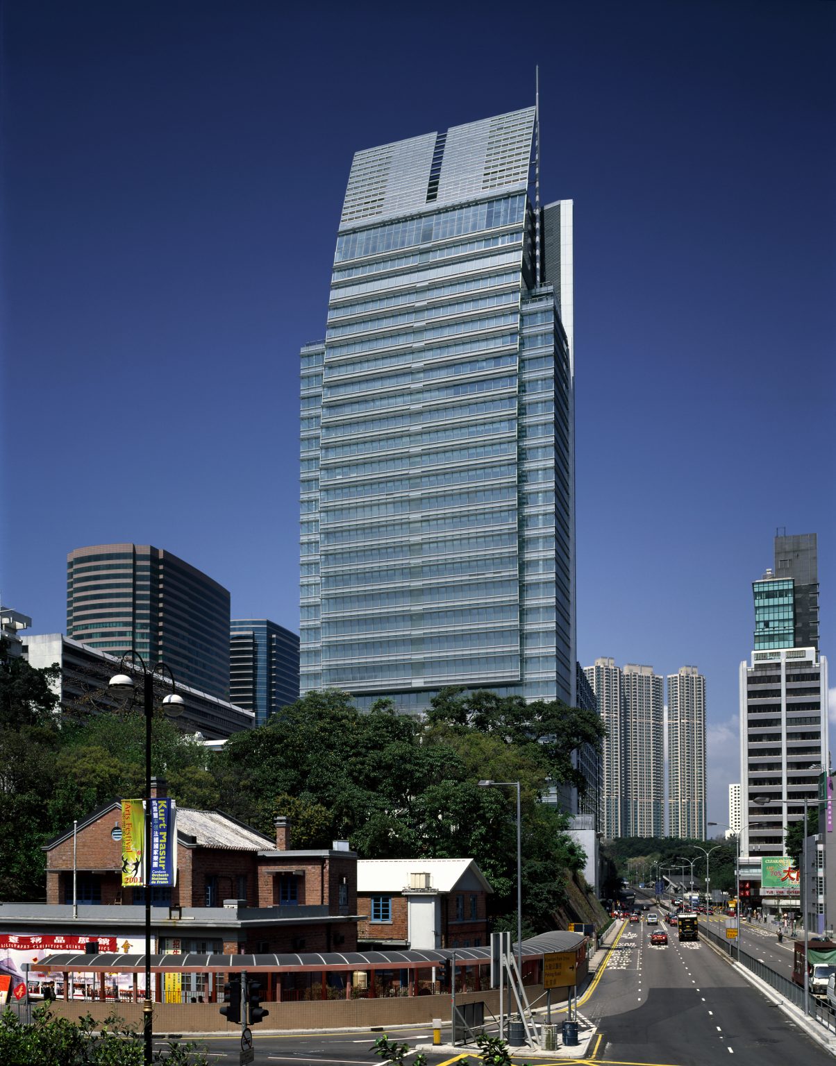 ONE PEKING – THE GLORIOUS SUN GROUP